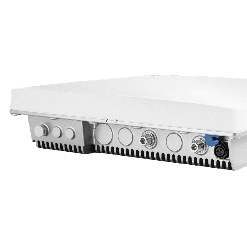 Lighthouse™ 5G Smart Network Controlled Repeater - Airgain